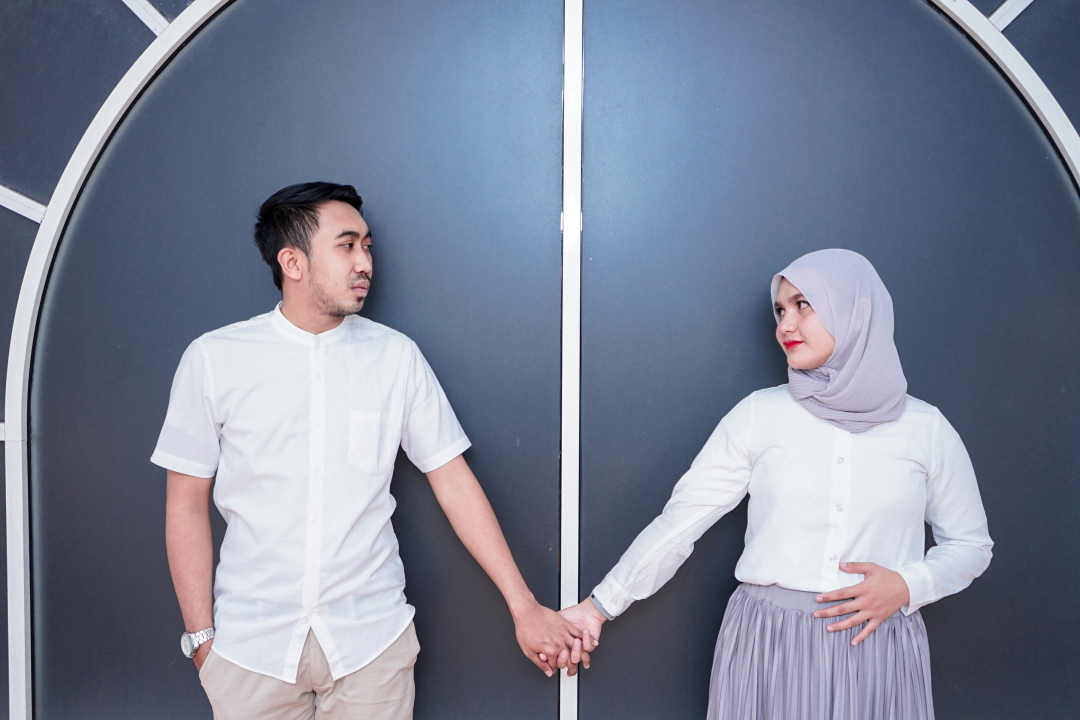 Website Pernikahan Helmi Darmawan dan Nanda Ayuningtyas